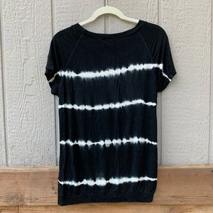 Nordstrom | Tops | Maria Gabrielle Black Tie Die Stripe Stretchy Tee ...
